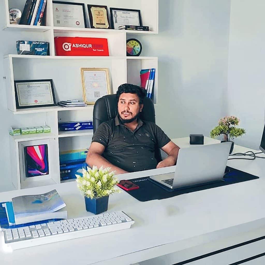 Ashiqur Rahman - Web Developer and Digital Marketing Expert